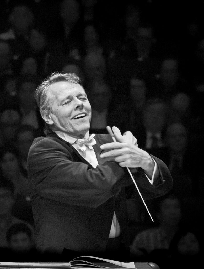 아디오 마에스트로! – 객석, auditorium